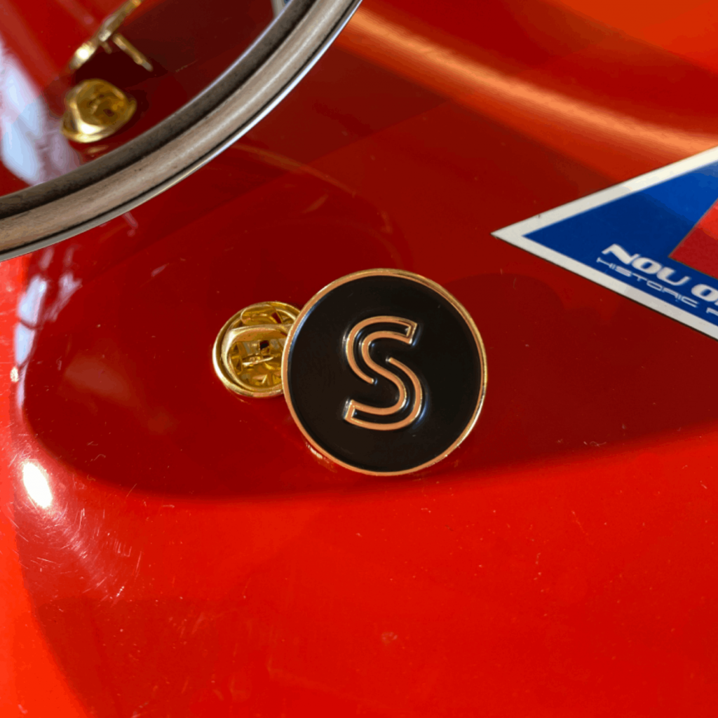 Golden SK Pin - Shop Schaltkulisse